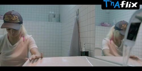 Jenny Hutton Butt Scene In Pleasure