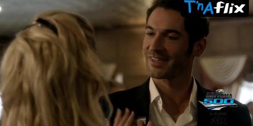 Kirsten Comerford Bikini Scene In Lucifer