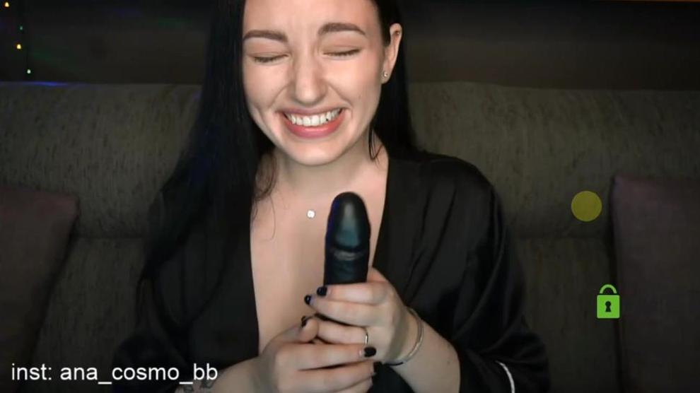 Sensual Dildo Suck Cosmobb
