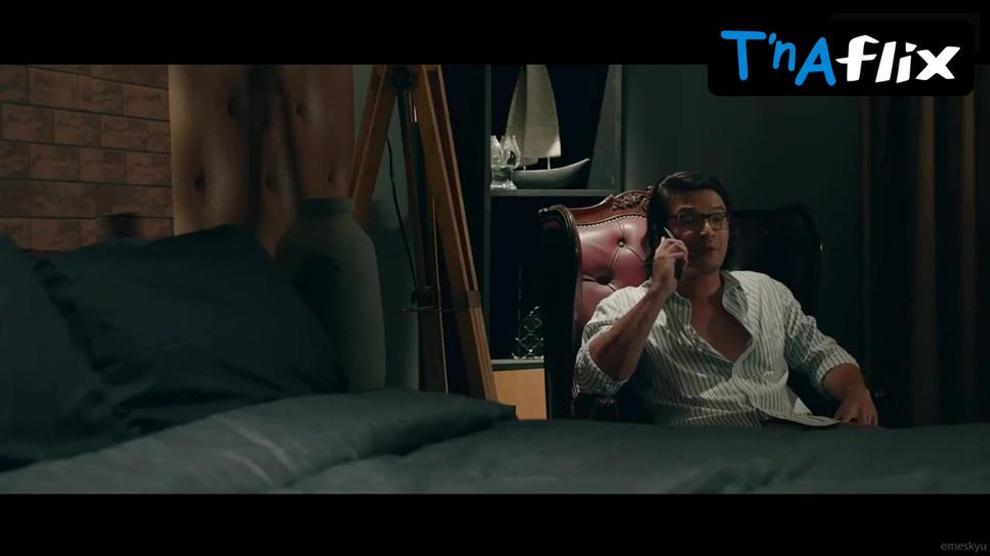 Katrina Dovey Breasts Scene In Doblado