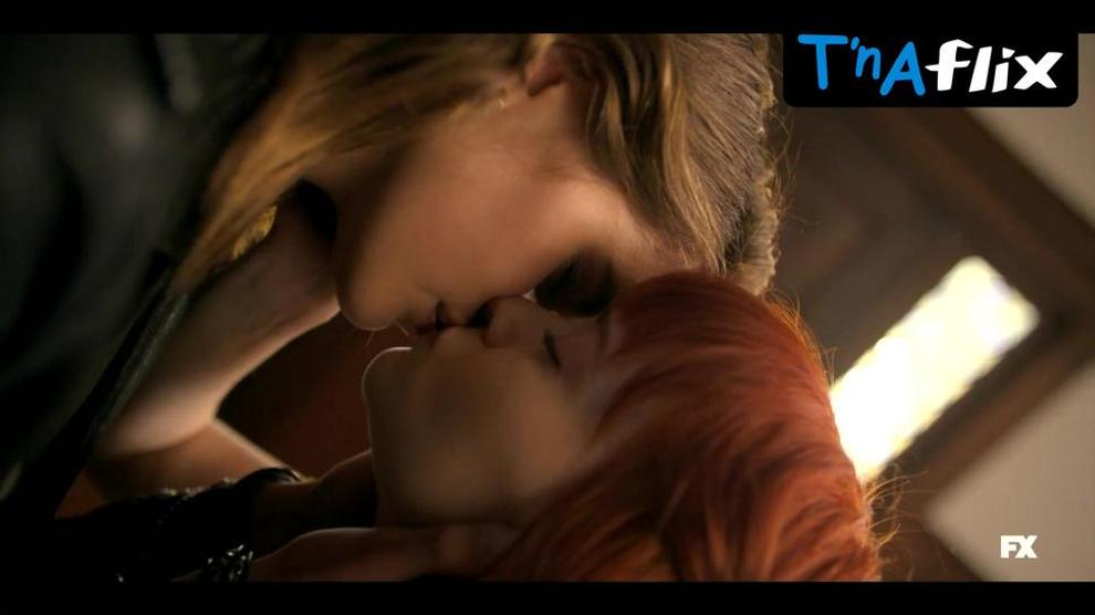 Sierra Mccormick Lesbian Scene In American Horror Stories