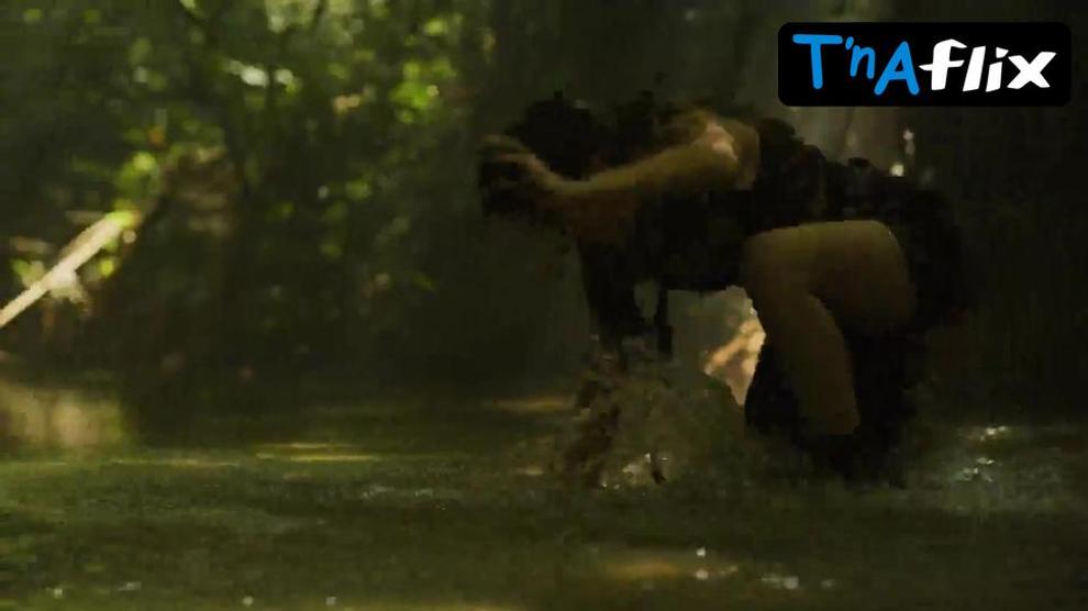 Ursula Corbero Sexy Scene In La Casa De Papel