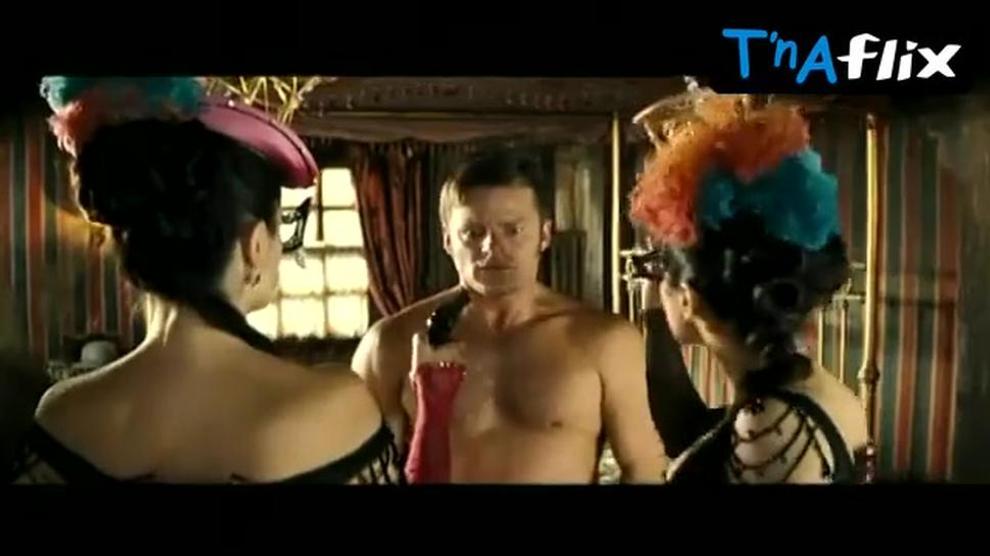Penelope Cruz Sexy Scene In Bandidas