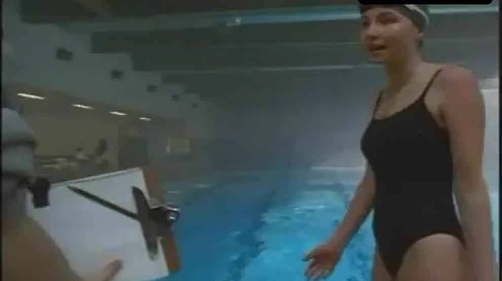 Sarah Chalke Sexy Scene In Ive Been Waiting For You