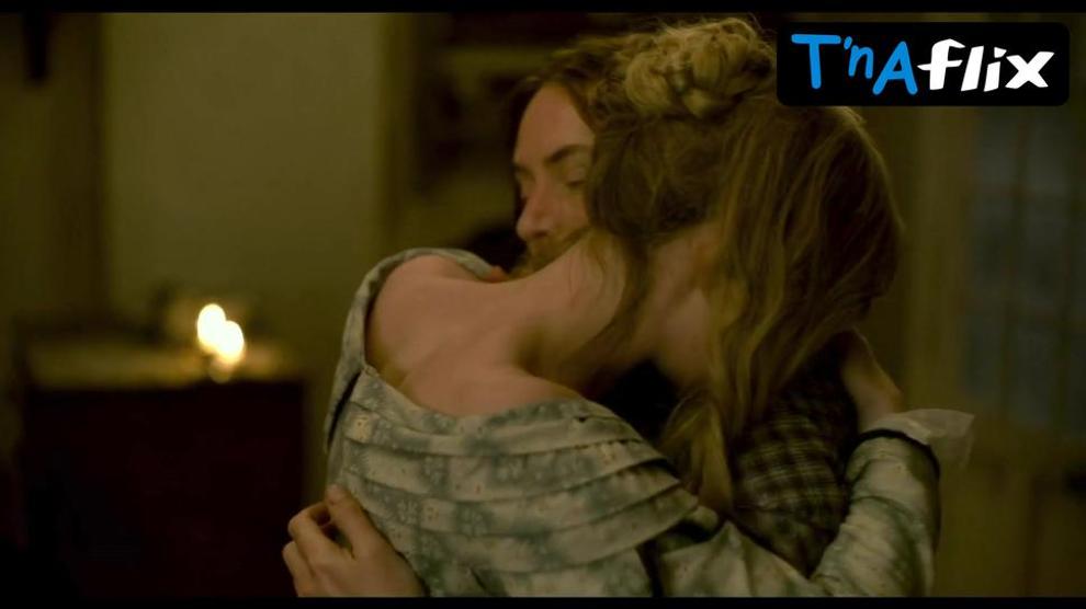 Kate Winslet Lesbian Scene In Ammonite