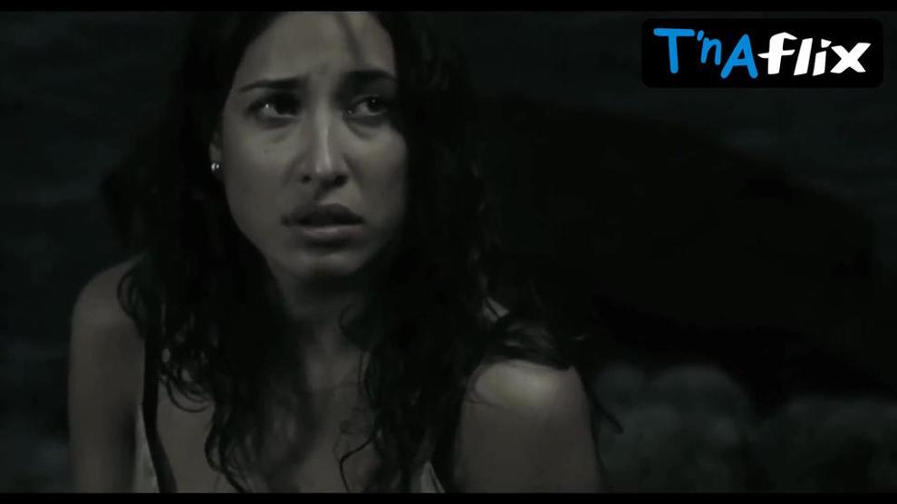 Giselle Itie Sexy Scene In Inversao