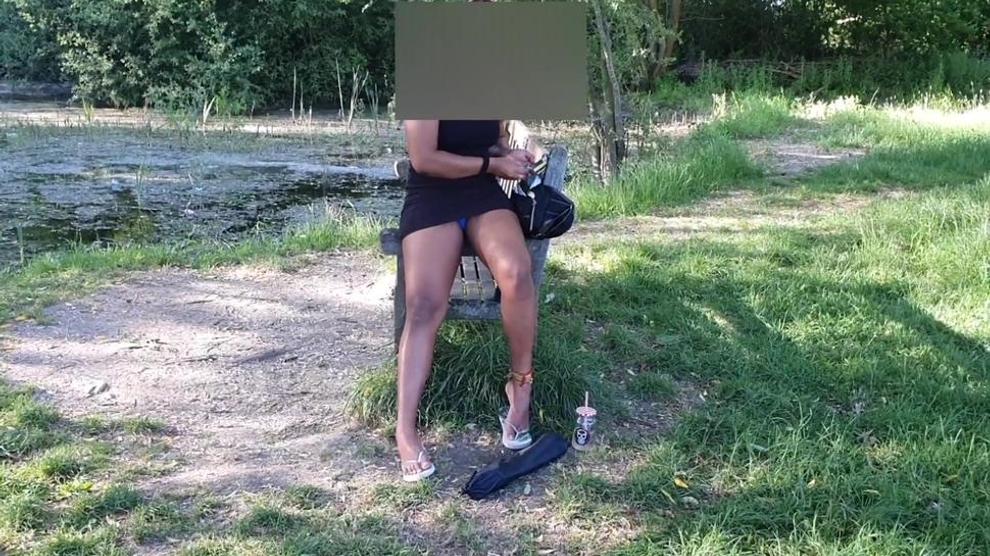 Upskirt Candid Voyeur Ebony Teasing Flashing Panty In A Public Park
