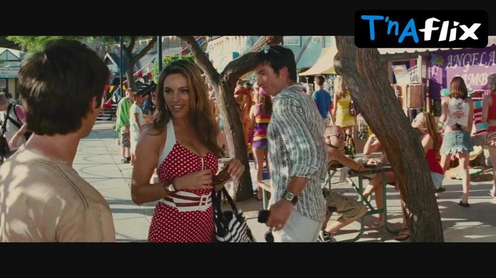 Kelly Brook Bikini Scene In Piranha 3d